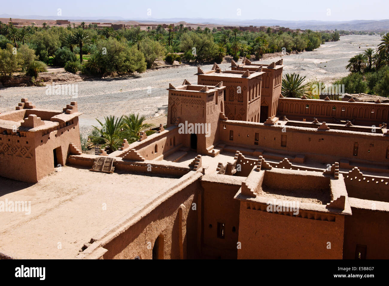 50 dirham note hi-res stock photography and images - Alamy