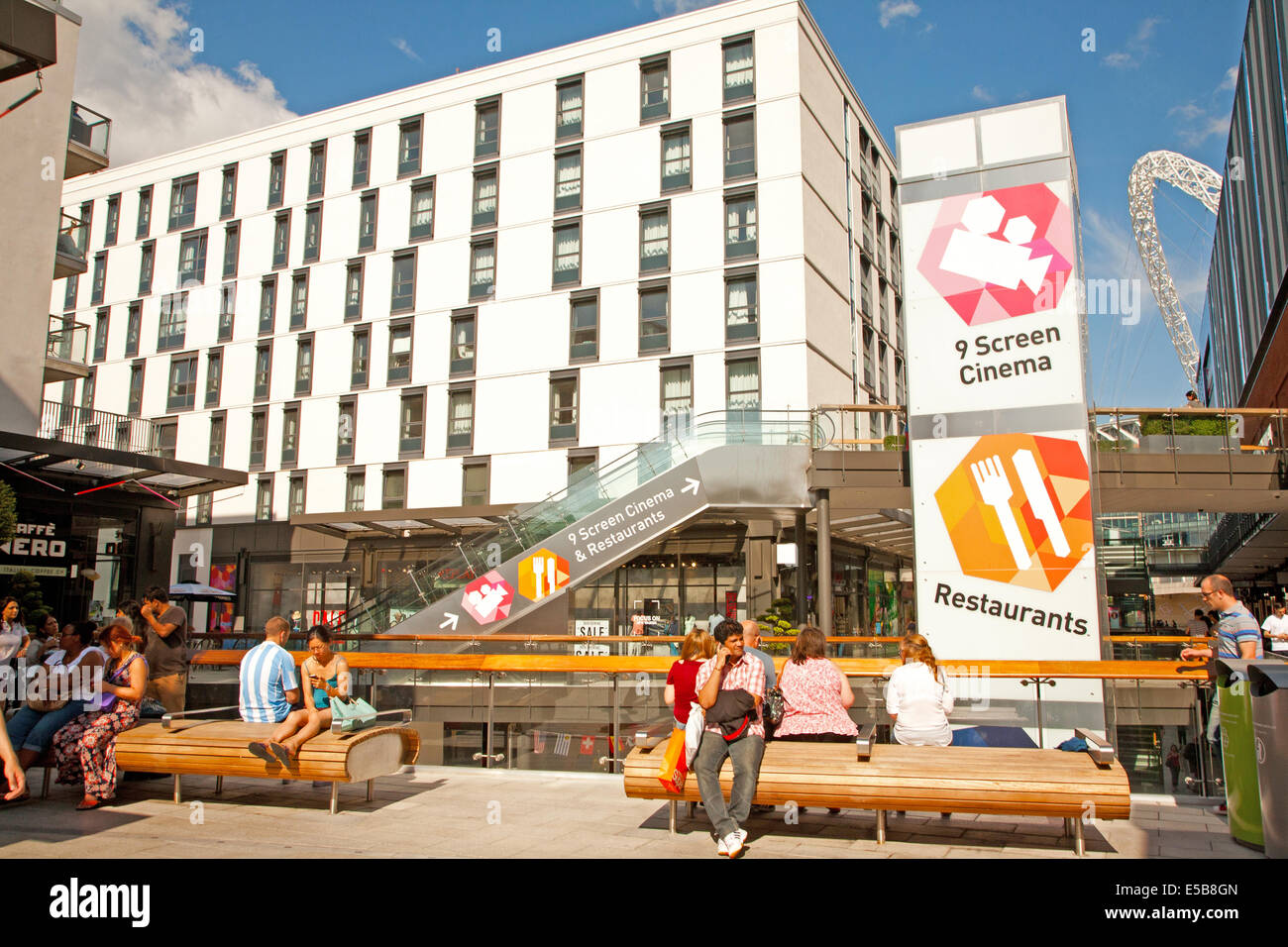 Designer outlet stores hi-res stock photography and images - Alamy