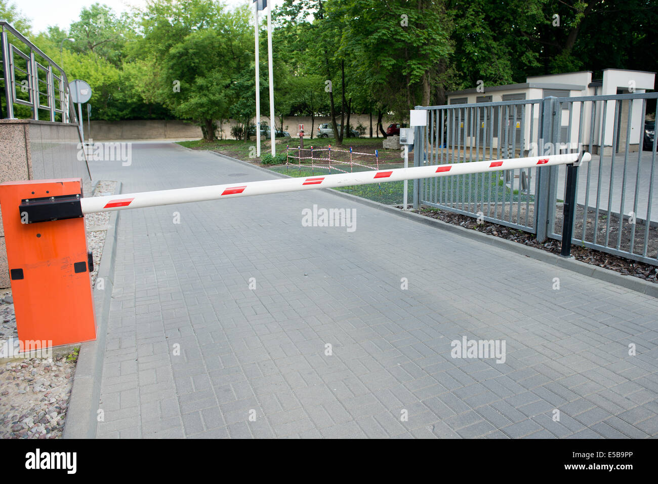 Vehicle security barrier - entrance to the car park Stock Photo - Alamy