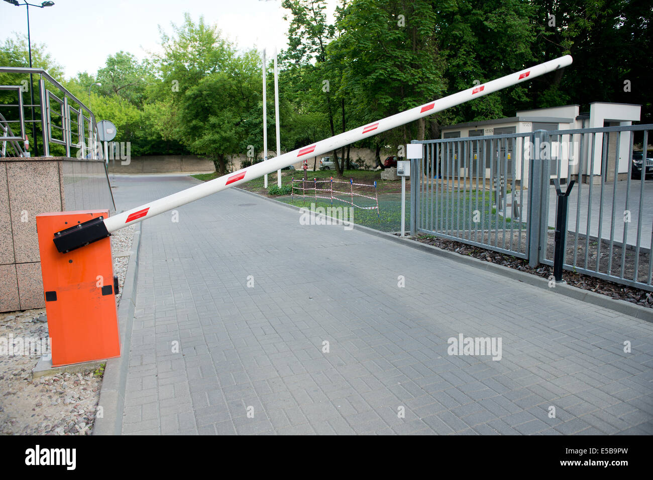 Vehicle security barrier - entrance to the car park Stock Photo - Alamy