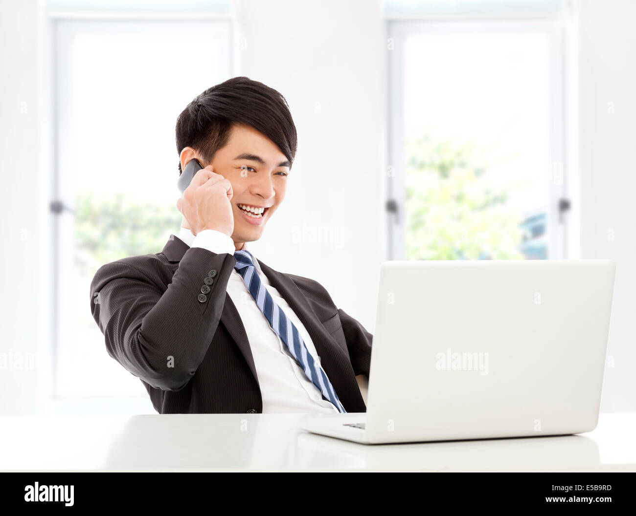 Happy face symbol in phone hi-res stock photography and images - Alamy