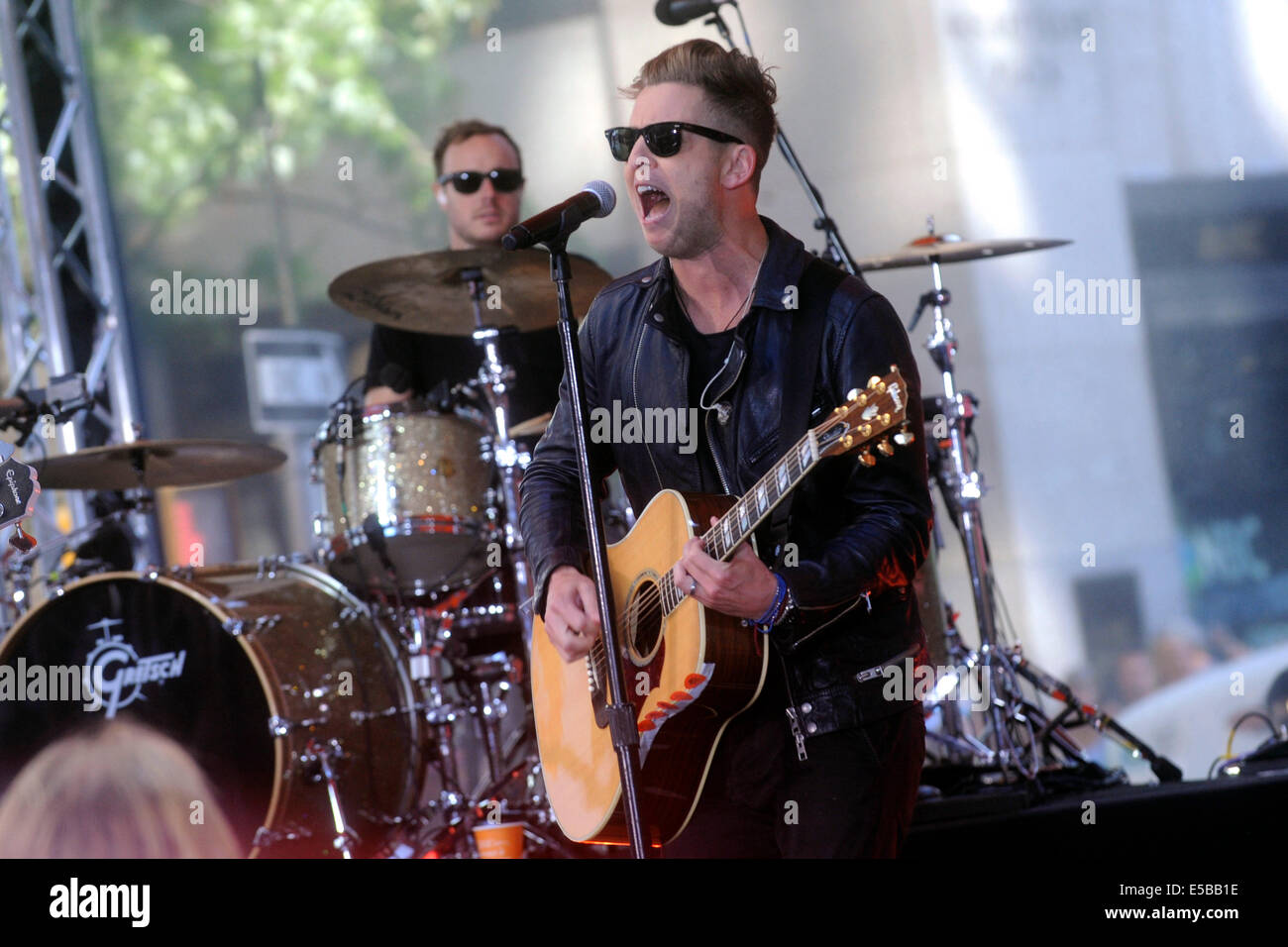 Ryan tedder of onerepublic hi-res stock photography and images - Alamy