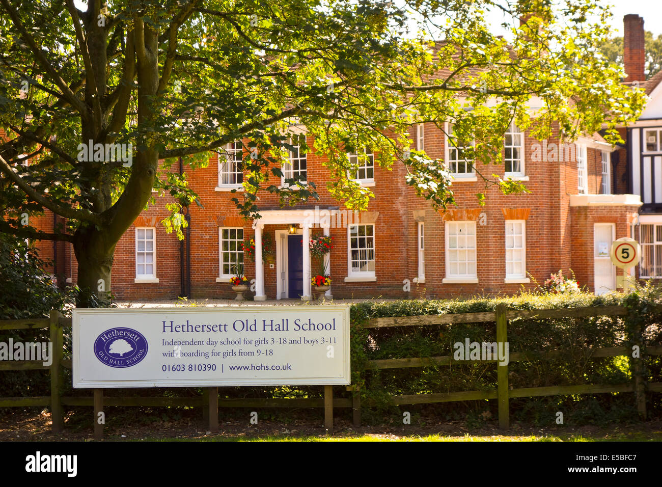 Hall school hi-res stock photography and images - Alamy