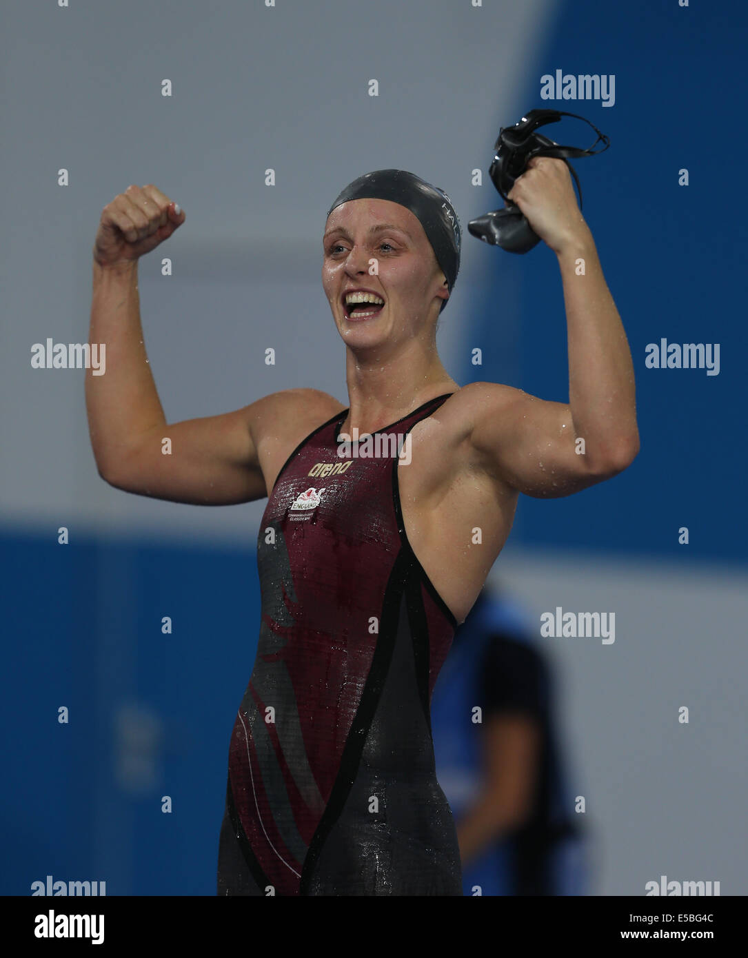FRANCESCA HALSALL WINS GOLD 50M FREESTYLE TOLLCROSS SWIMMING CENTRE ...