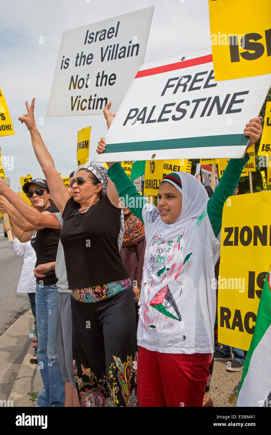 Arab americans rally hi-res stock photography and images - Alamy