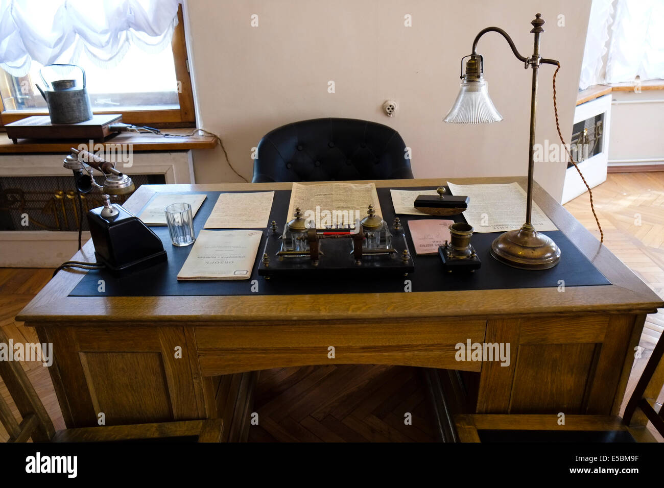 Lenin lenins hi-res stock photography and images - Alamy