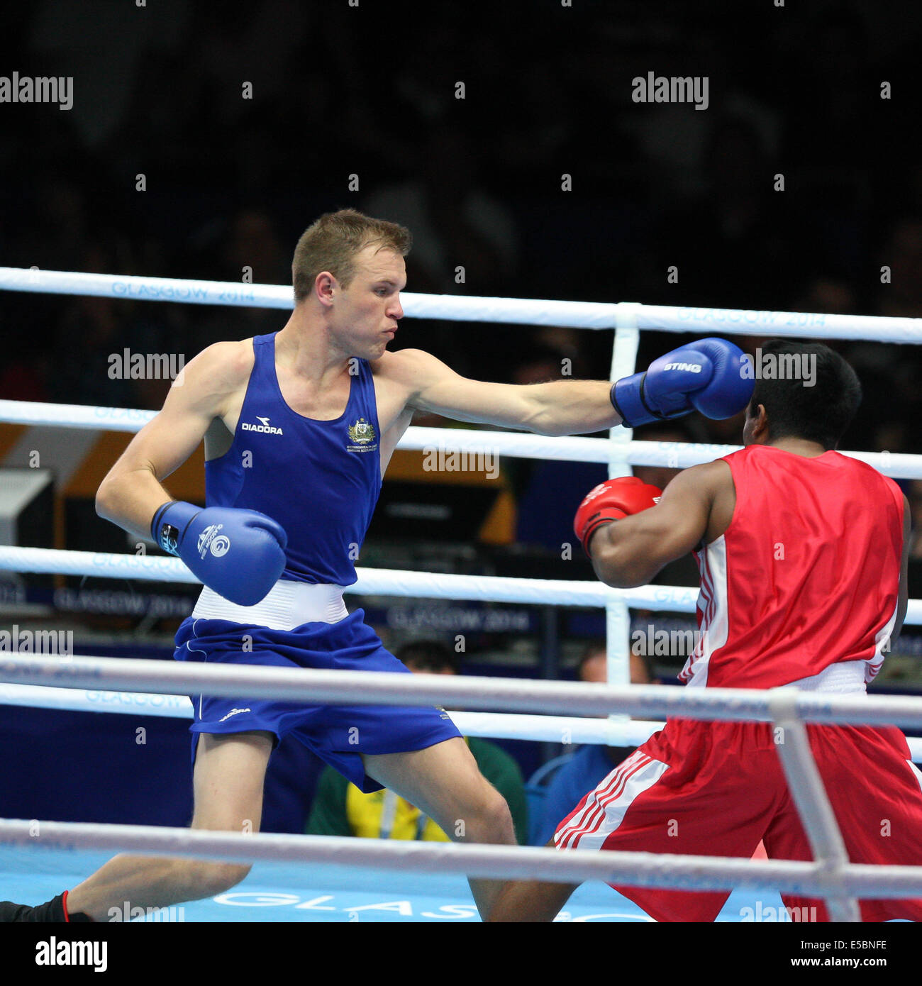 Boxing glasgow hi-res stock photography and images - Alamy