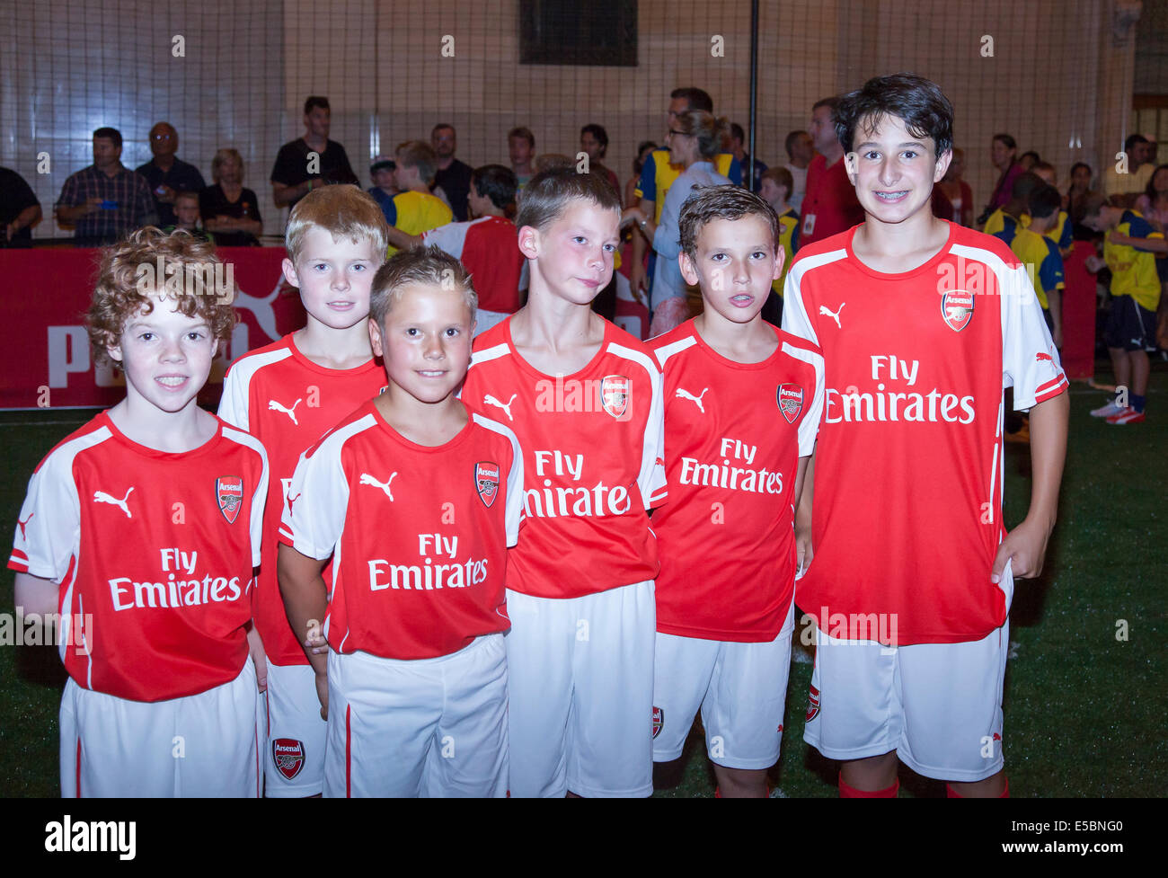 New York, NY, USA - July 25, 2014: Young Arsenal Football Club fans ...