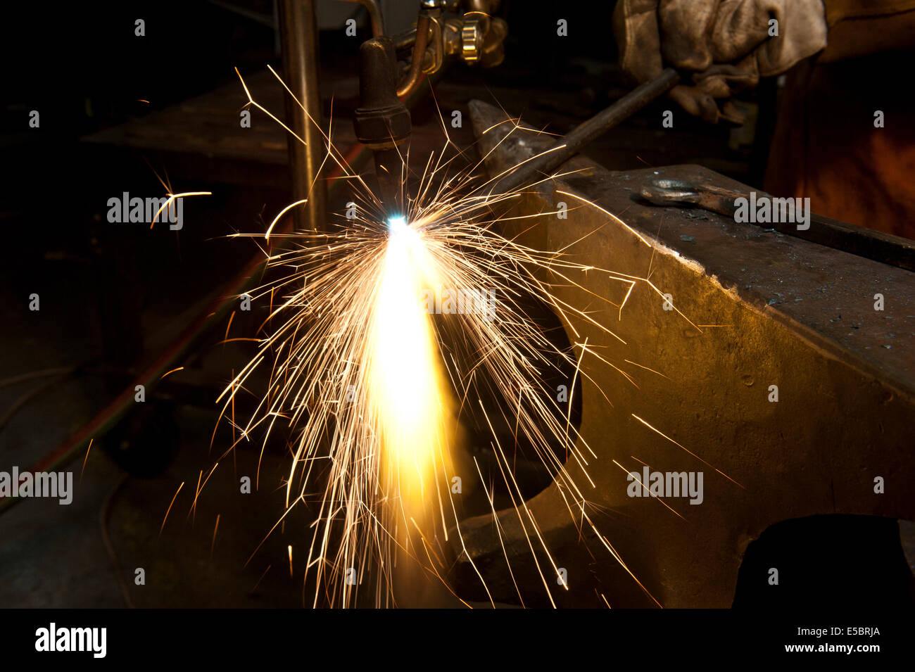 Welding torch hi-res stock photography and images - Alamy