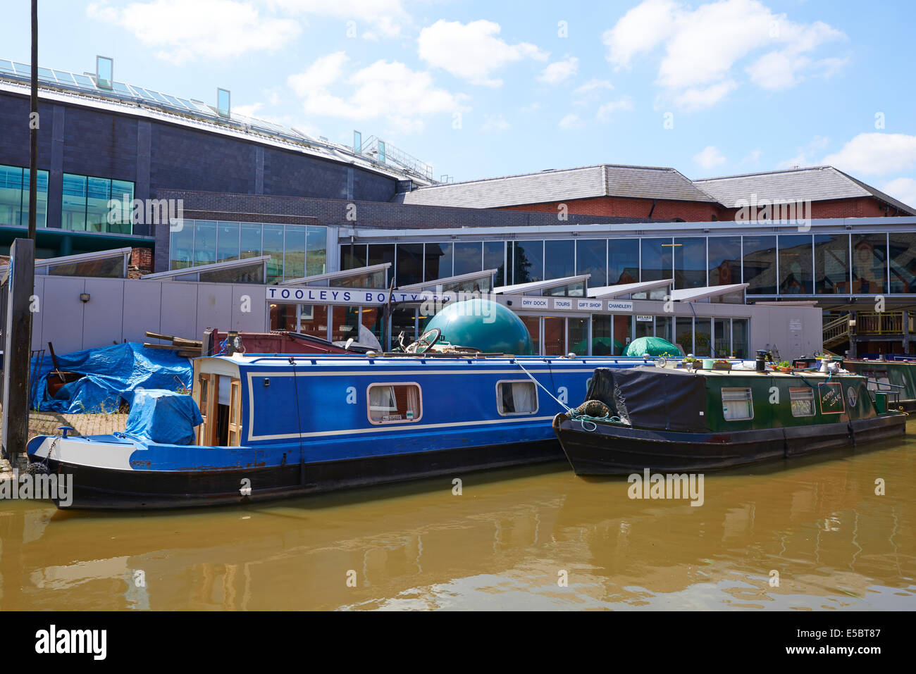 Inland waterway hi-res stock photography and images - Alamy