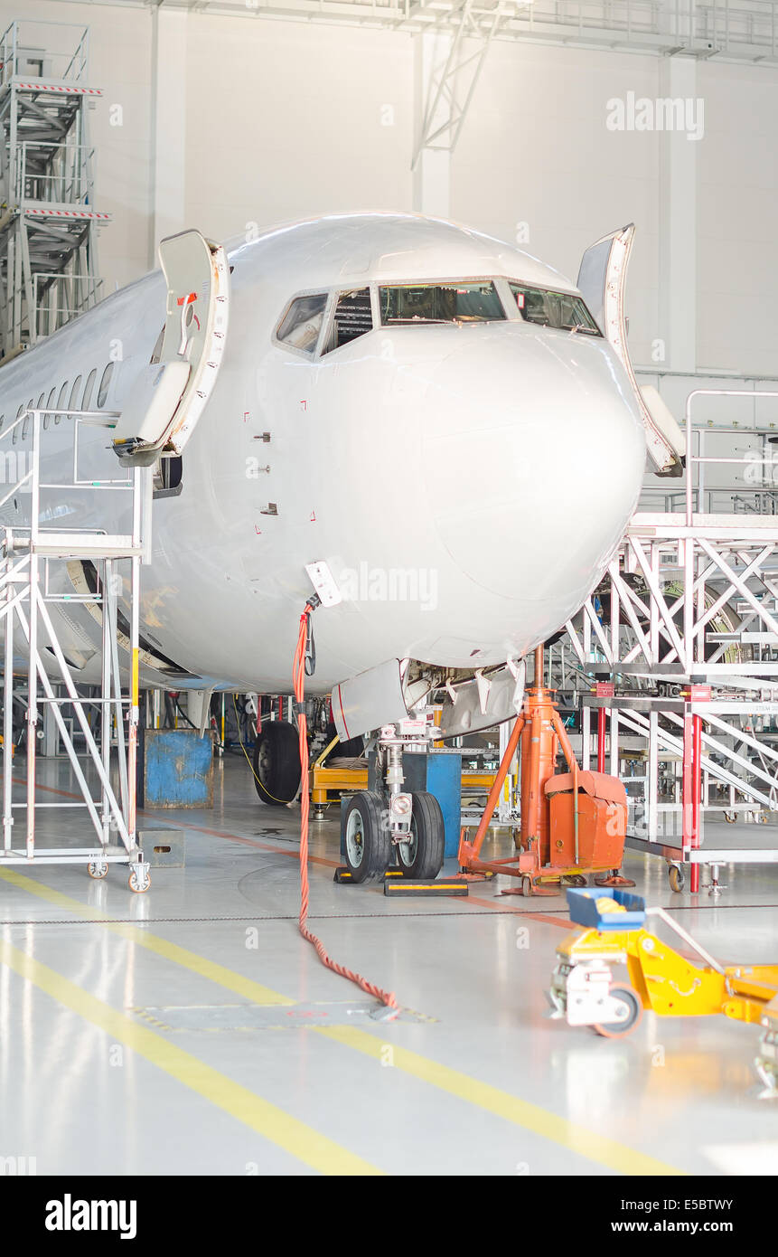 Aircraft Maintenance High Resolution Stock Photography and Images - Alamy