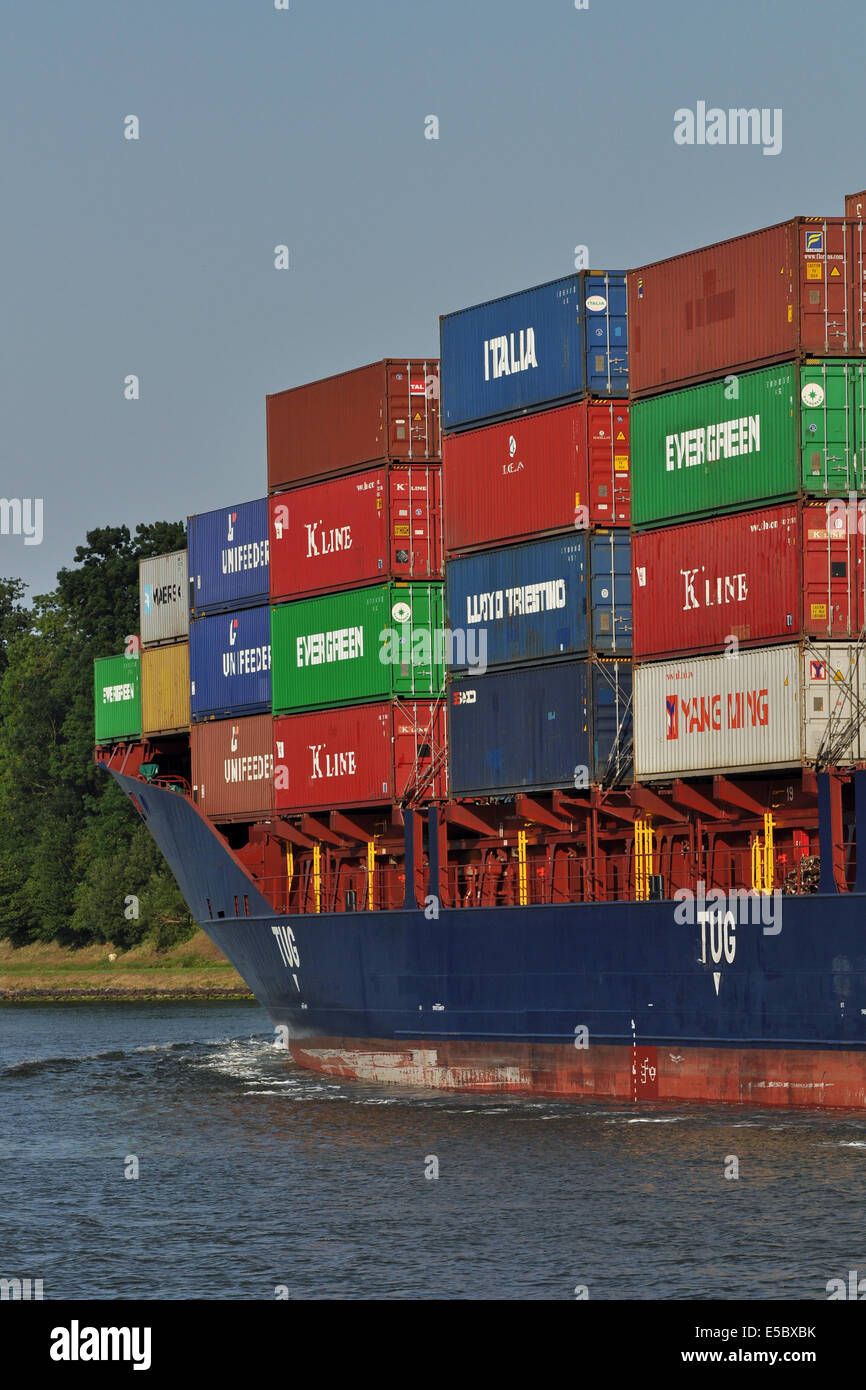 K line shipping container hi-res stock photography and images - Alamy