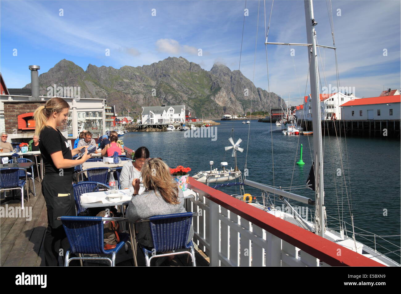 Fiskekrogen restaurant, Dreyers Gate, Henningsvær, Vågan, Austvågøya ...