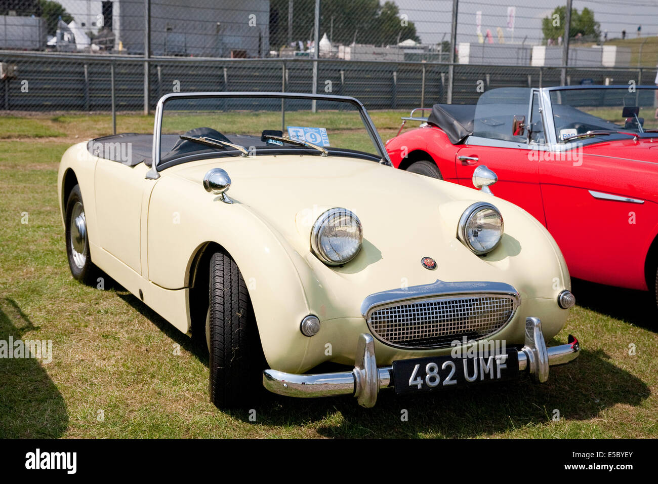 Austin healey coupé hi-res stock photography and images - Alamy