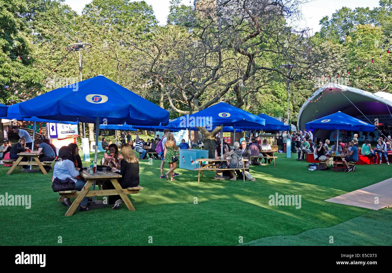 Visitors eating and drinking prior to a concert in the Palazzo ...