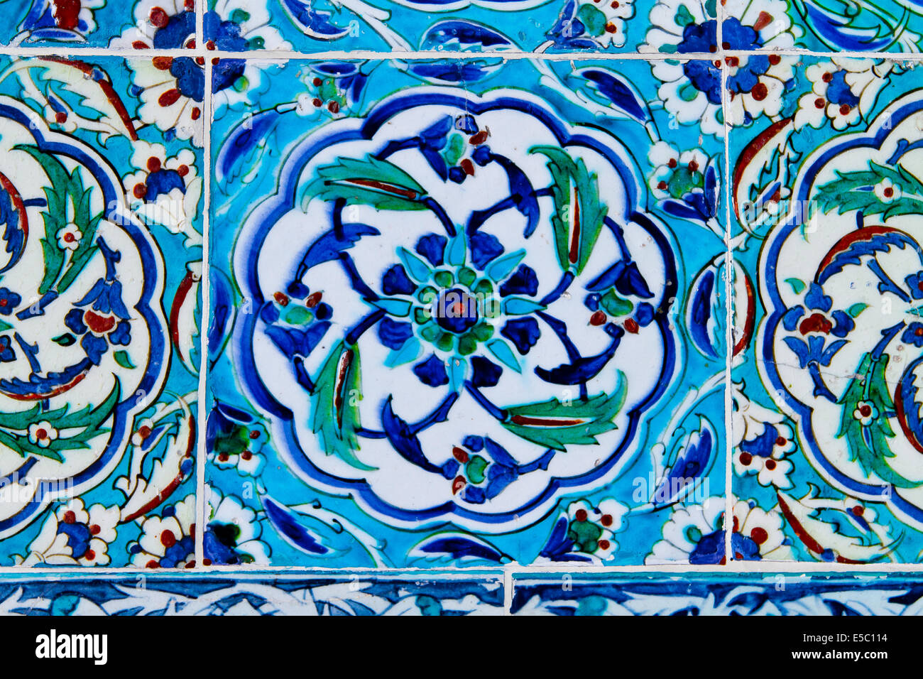 Handmade Traditional Turkish Blue Tile Wall Stock Photo - Alamy