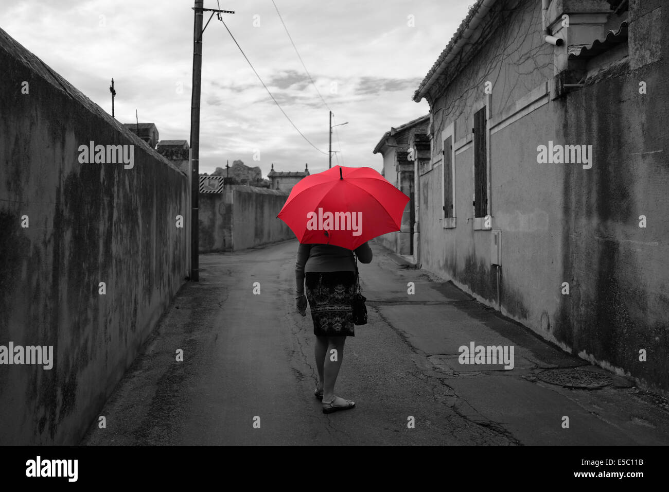 Lady with red umbrella Stock Photo - Alamy