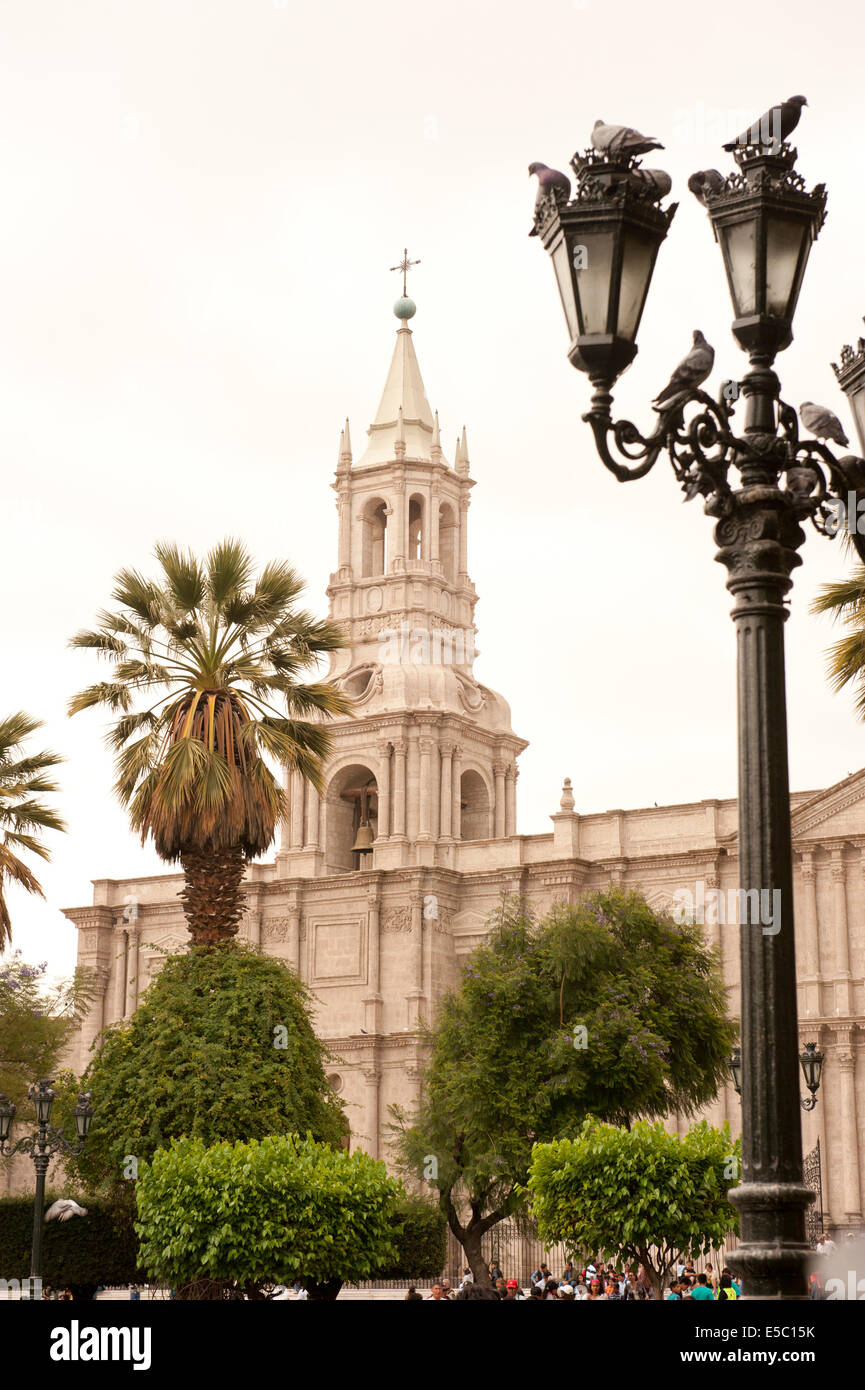 Peruvian architecture hi-res stock photography and images - Alamy