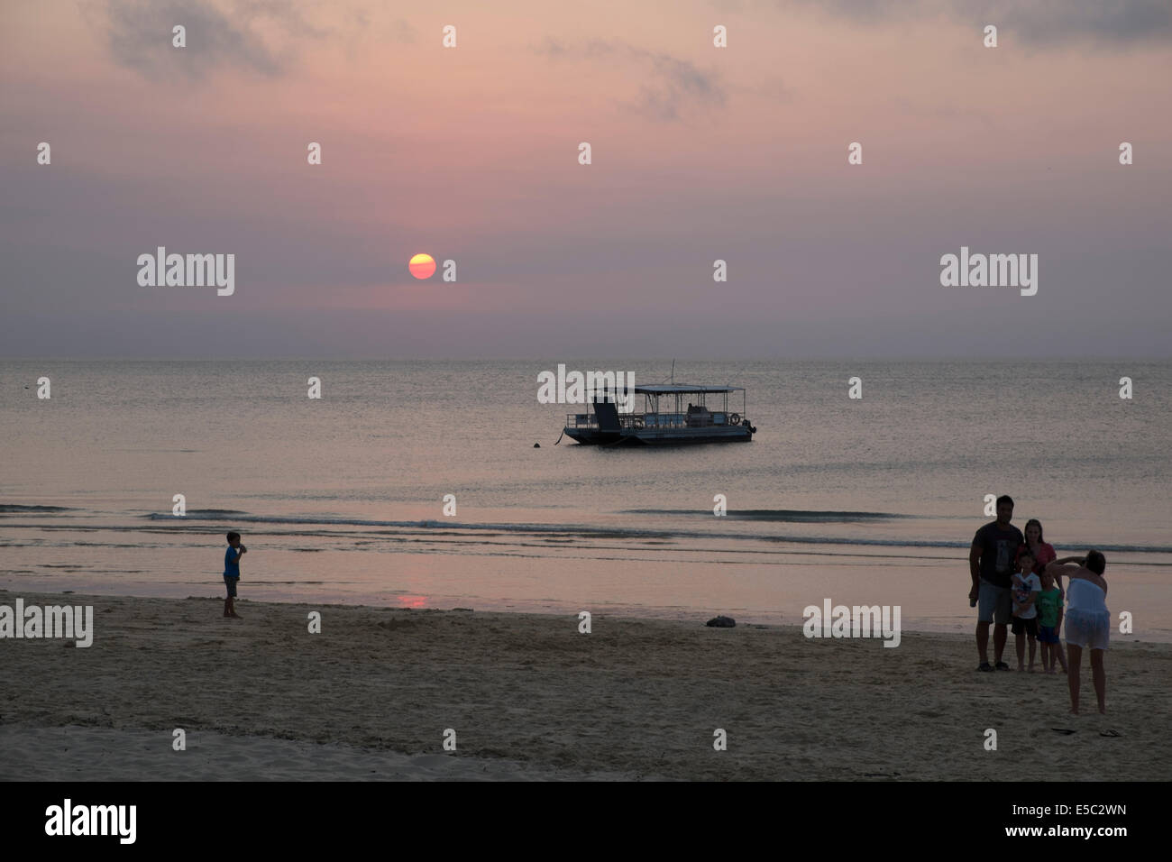 Tangalooma resort hi-res stock photography and images - Alamy