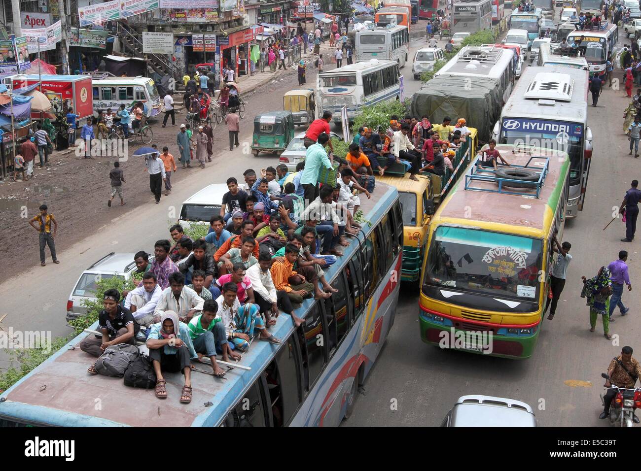 Dhaka bus hi-res stock photography and images - Alamy