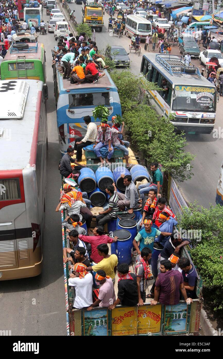 Dhaka bus hi-res stock photography and images - Alamy
