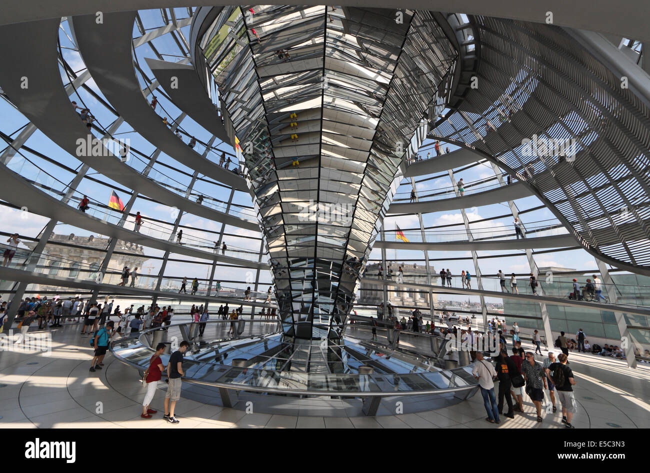 Dome roof terrace reichstag building hi-res stock photography and images - Alamy