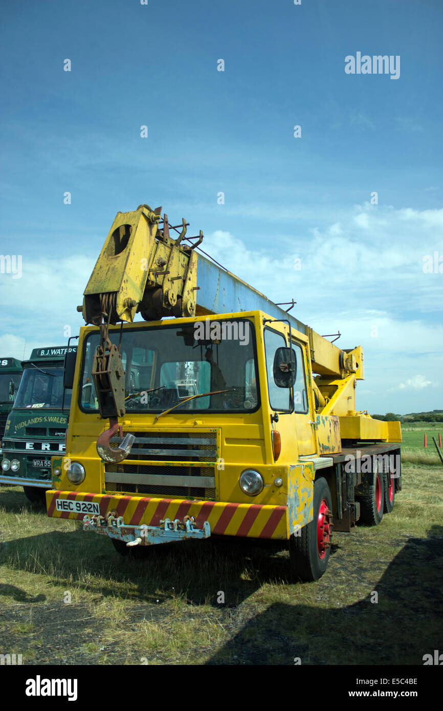 Mobile steam crane hi-res stock photography and images - Alamy