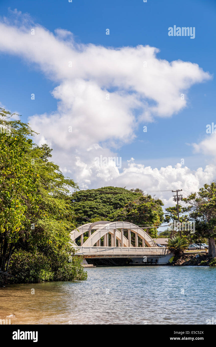 Anahulu bridge in Hale'iwa town Stock Photo - Alamy