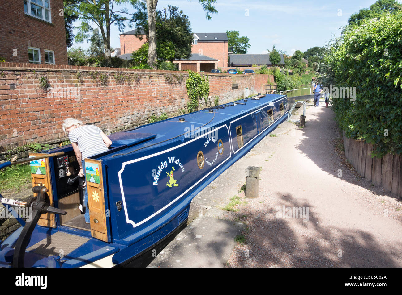 Working narrowboat hi-res stock photography and images - Alamy