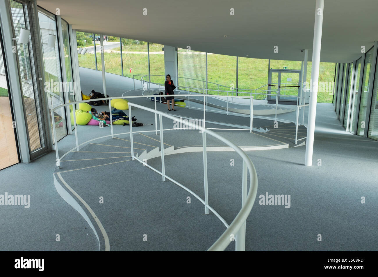 The Rolex Learning Center, École polytechnique fédérale de Lausanne ...