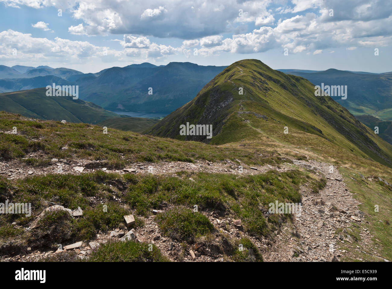 Looking down Whiteless Edge towards Whiteless Pike and Buttermere, Lake ...
