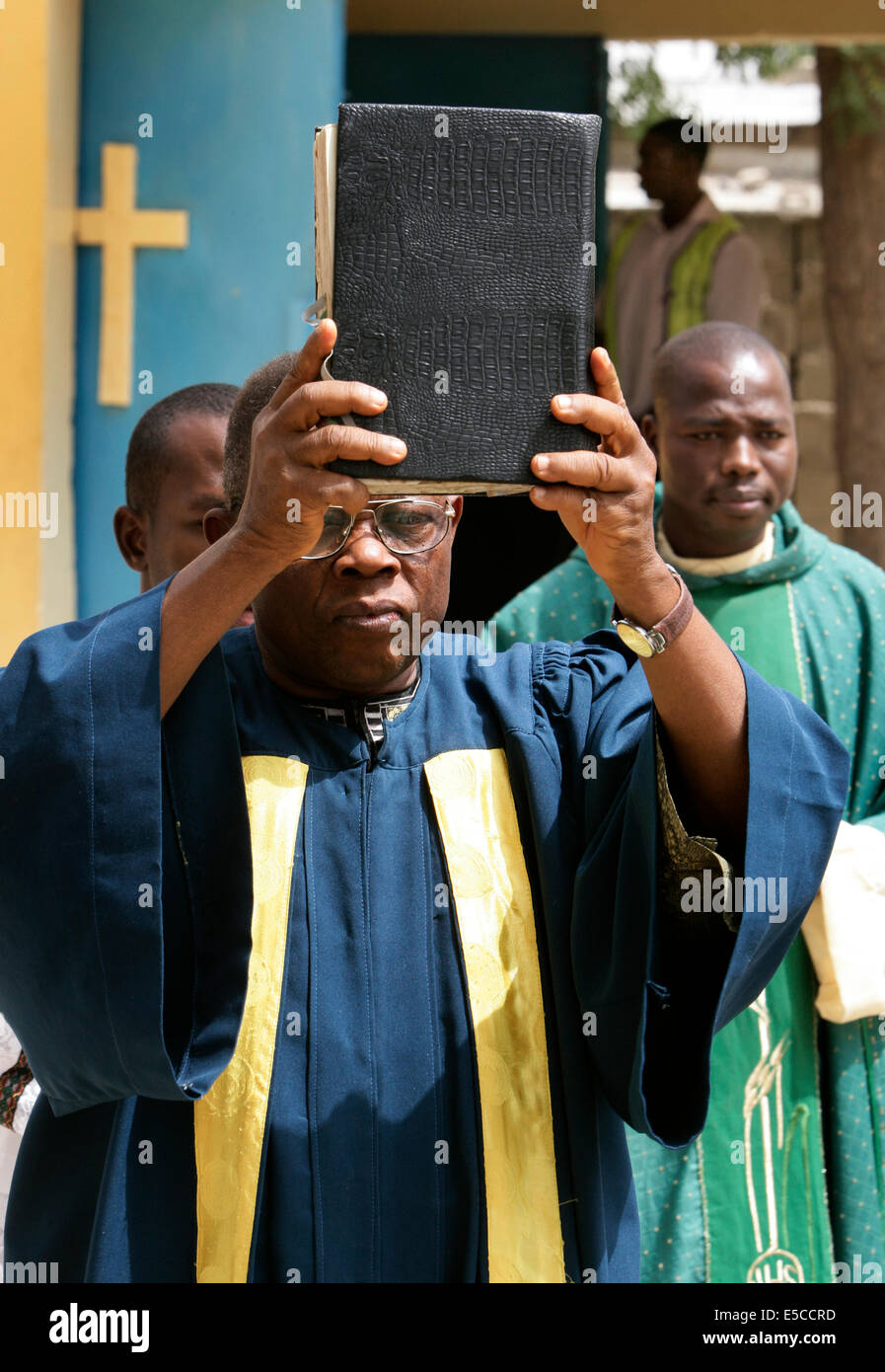 Catholic Priest Africa Stock Photos & Catholic Priest Africa Stock ...