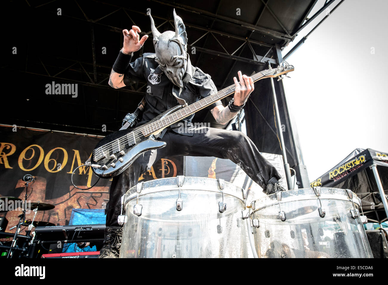 Mushroomhead live hi-res stock photography and images - Alamy