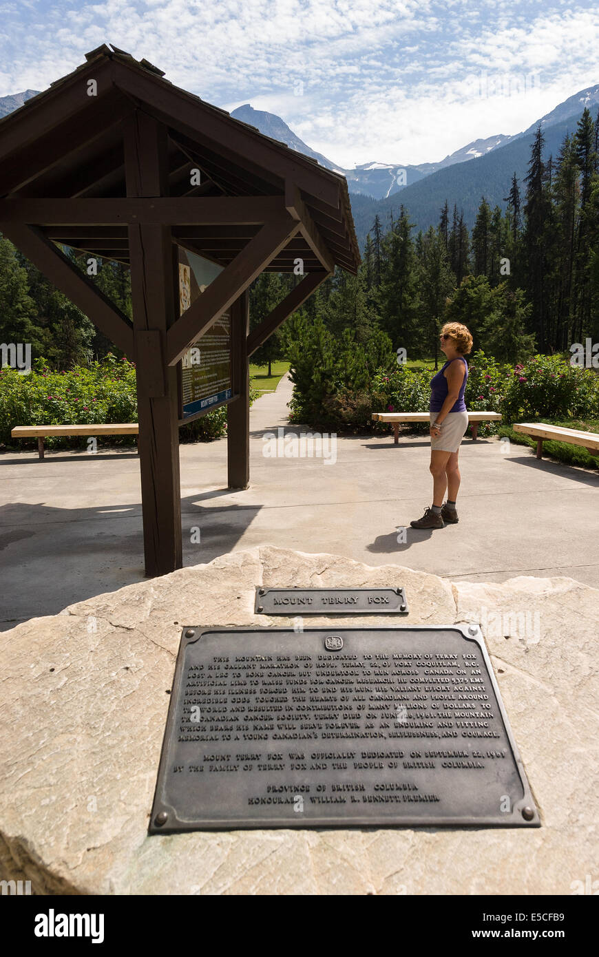 Mt robson sign hi-res stock photography and images - Alamy