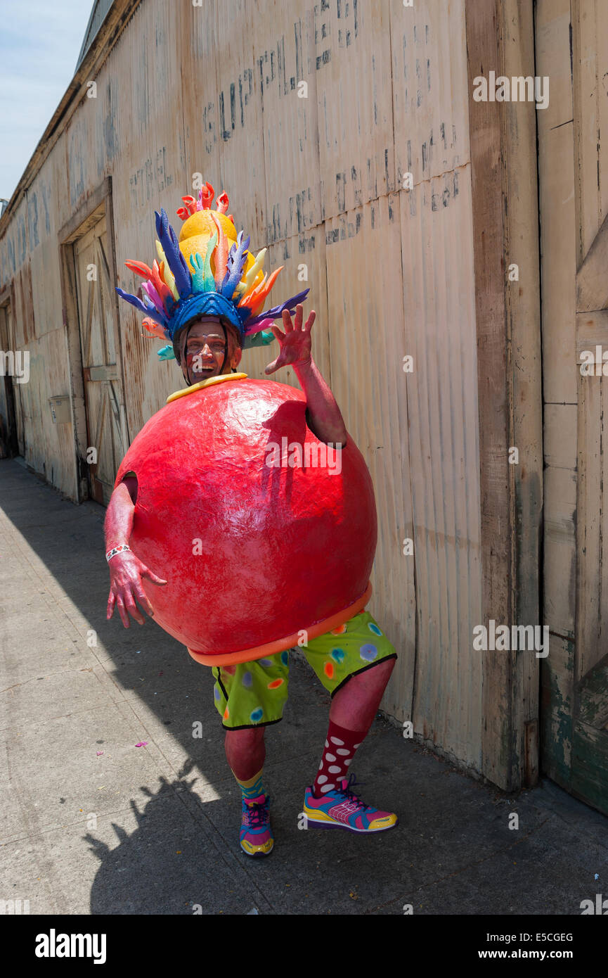 Costume costumes summer solstice hi-res stock photography and images ...