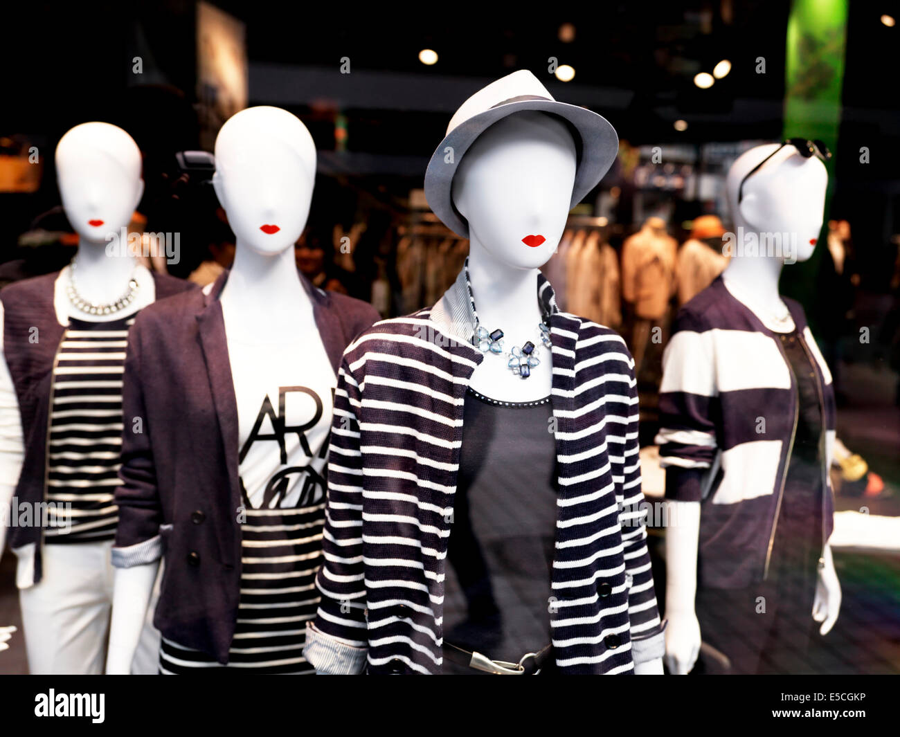 Fashion Mannequins Display