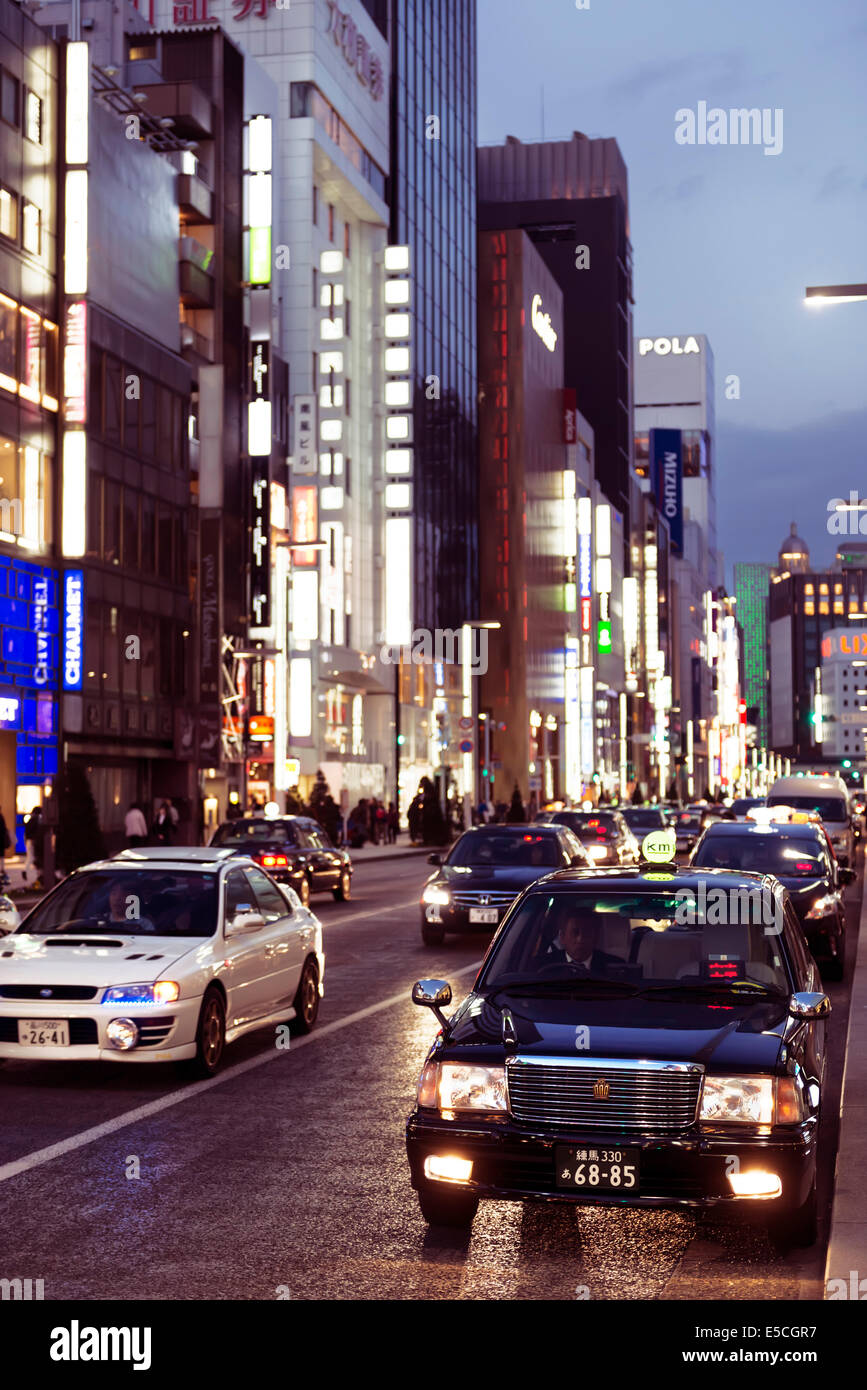 Tokyo streets hi-res stock photography and images - Alamy