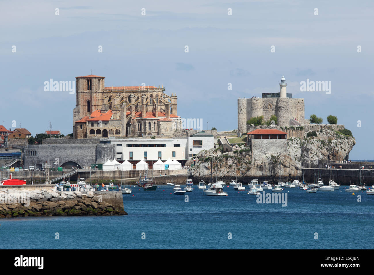 Urdiales hi-res stock photography and images - Alamy