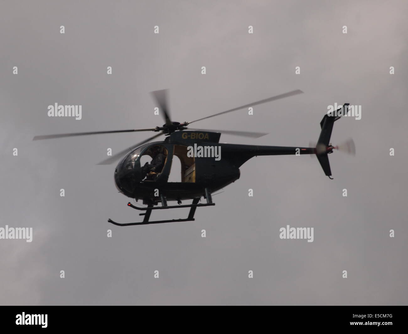 Grey helicopter hi-res stock photography and images - Alamy
