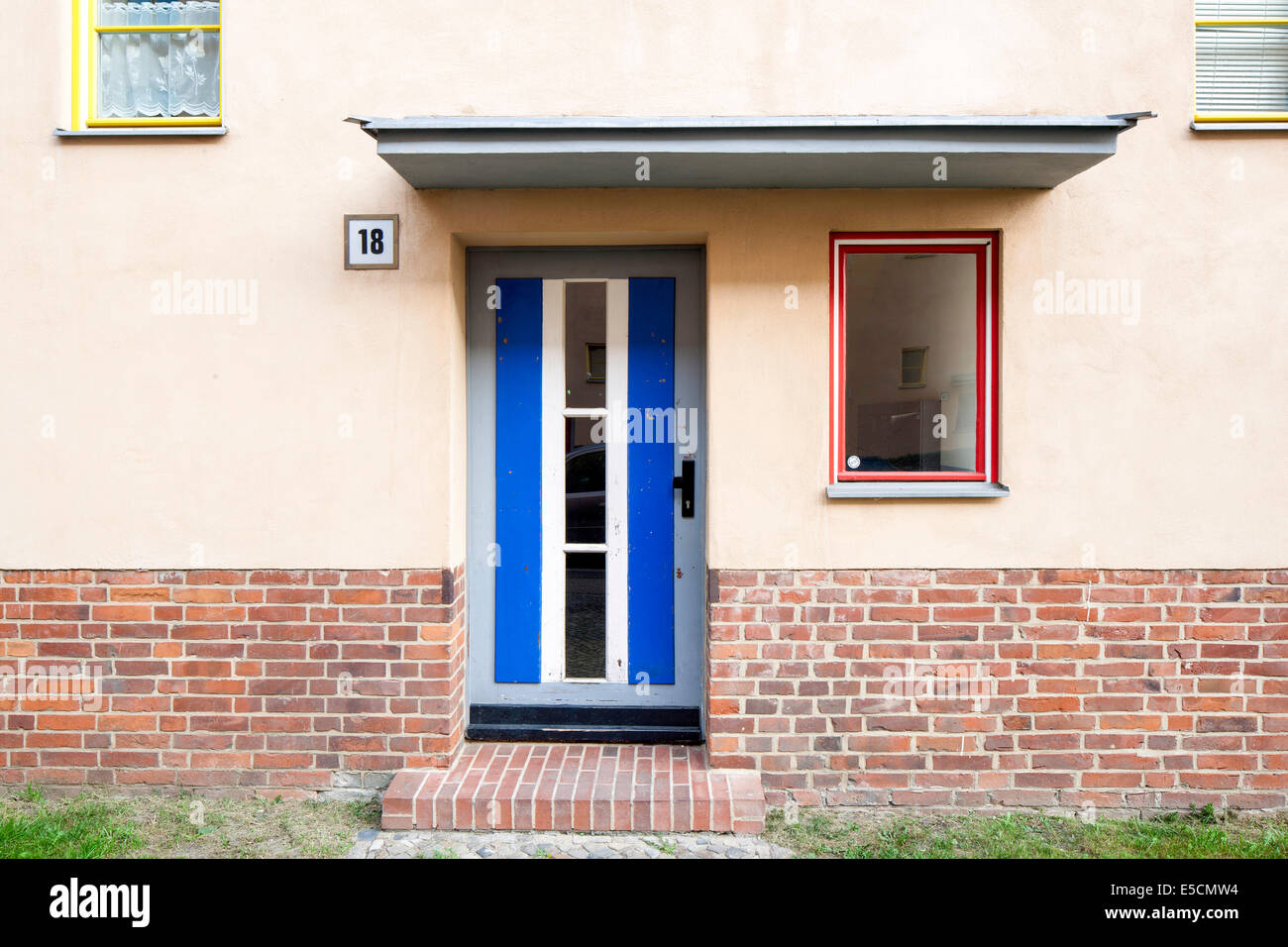 Entrance, Carl Legien estate, Modernism, New Objectivity, UNESCO World ...