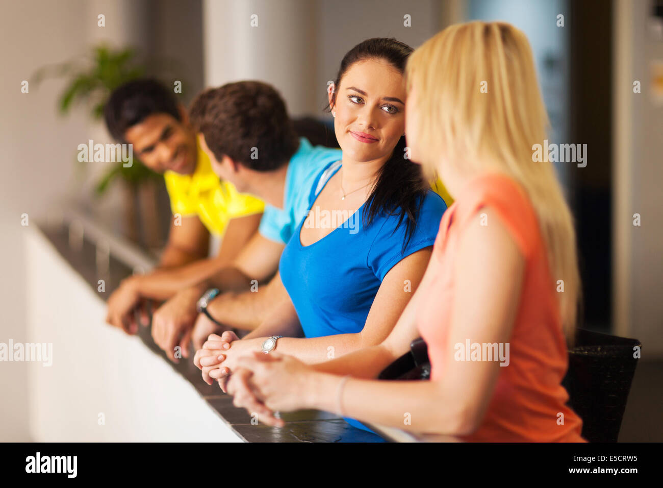 Chatting college hi-res stock photography and images - Alamy