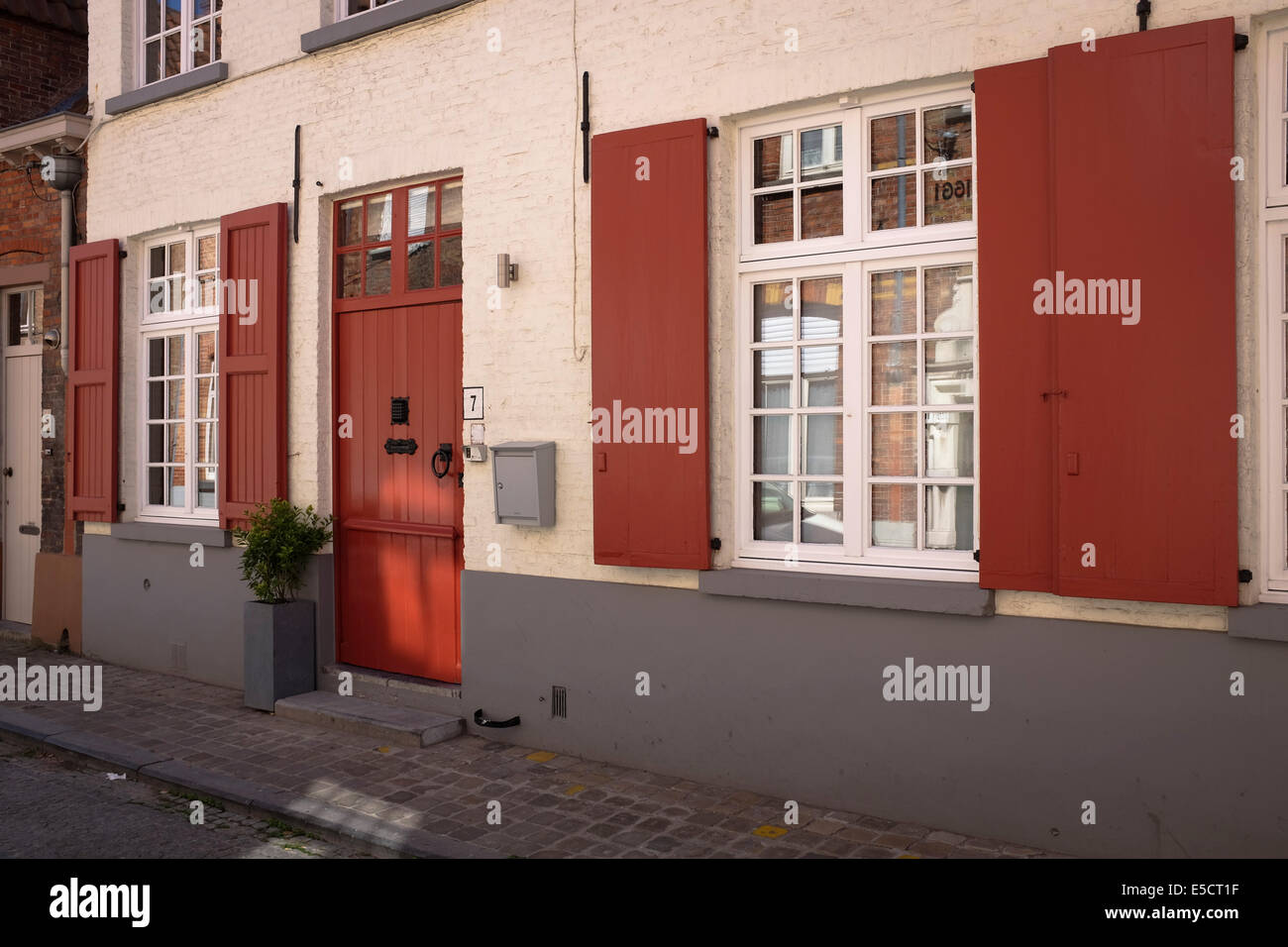 Classic house in the historical old town of Bruges, Belgium Stock Photo ...