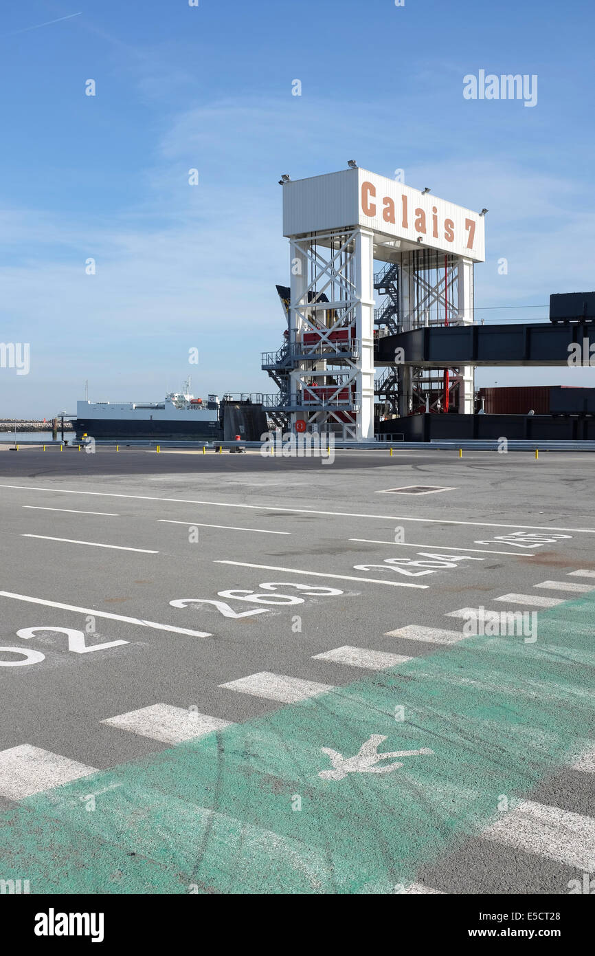 The calais gate hi-res stock photography and images - Alamy