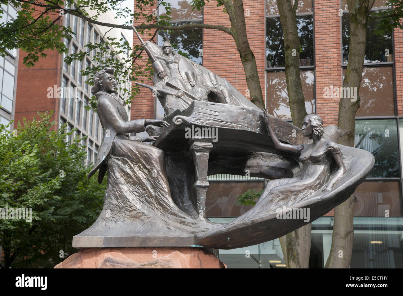 Chopin Monument, Deansgate, Manchester, England, UK Stock Photo - Alamy