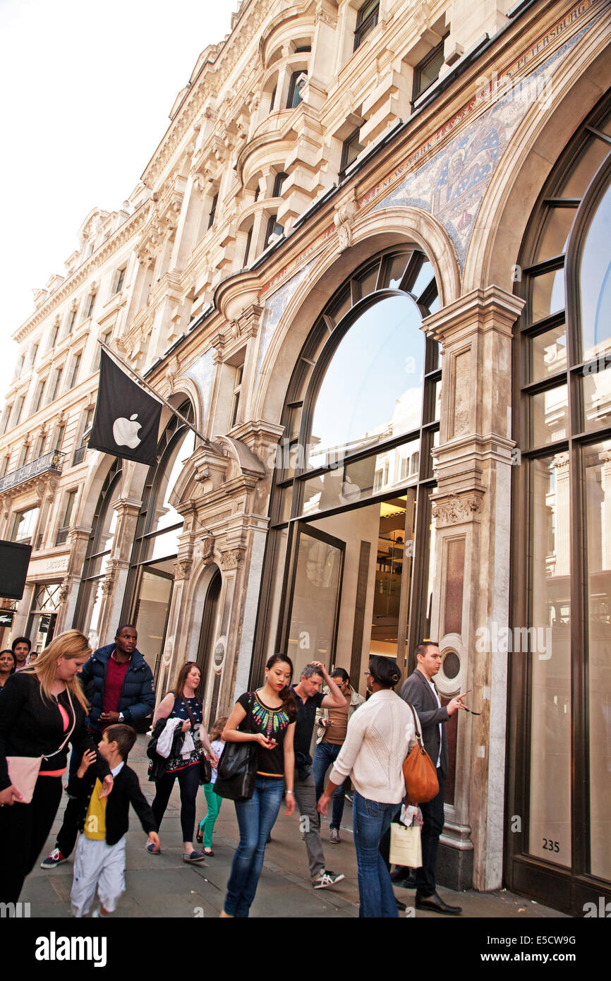 London's famous shopping place Regent street,UK Stock Photo - Alamy