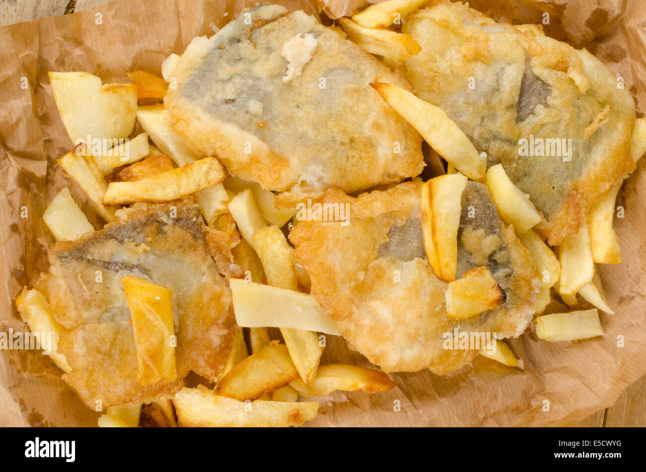 Portion fish and chips paper hi-res stock photography and images - Alamy
