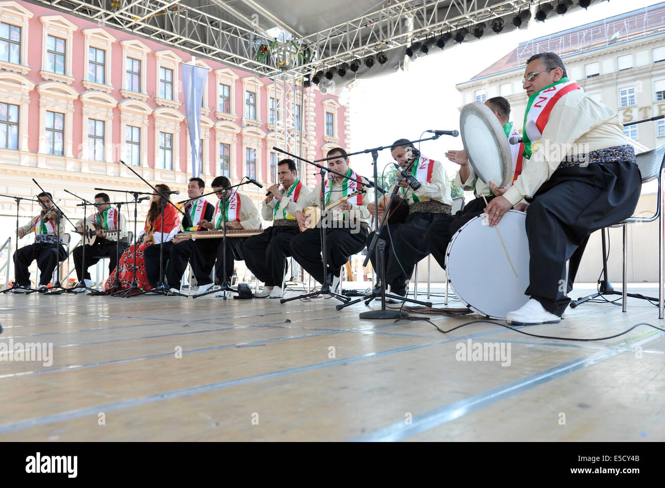 Members of folk group Payiz from Sulaimaniya, Kurdistan, Iraq during ...