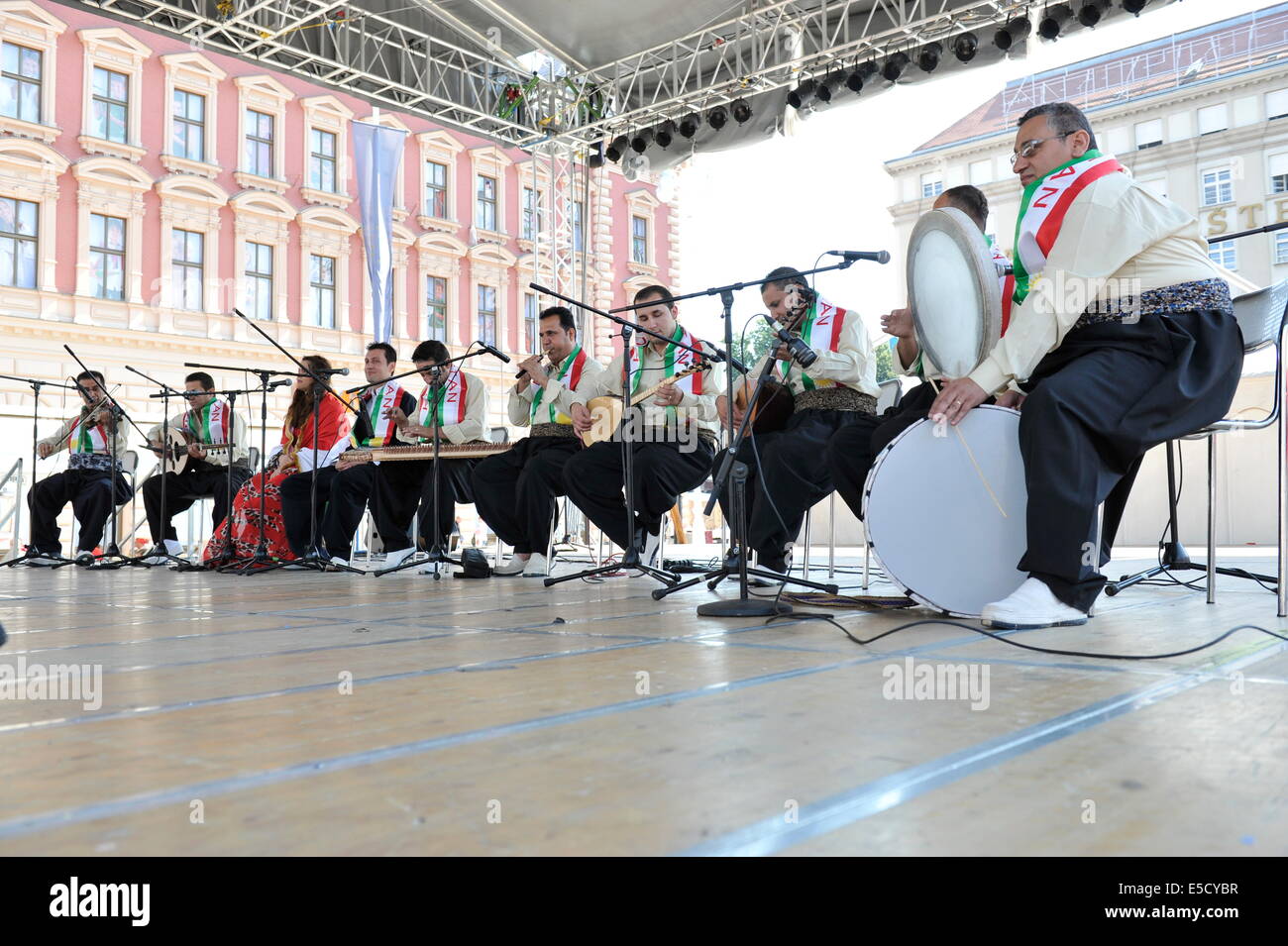 Members of folk group Payiz from Sulaimaniya, Kurdistan, Iraq during ...