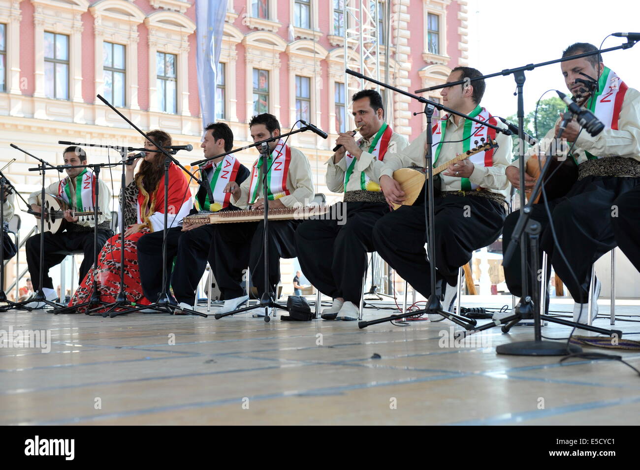 Members of folk group Payiz from Sulaimaniya, Kurdistan, Iraq during ...