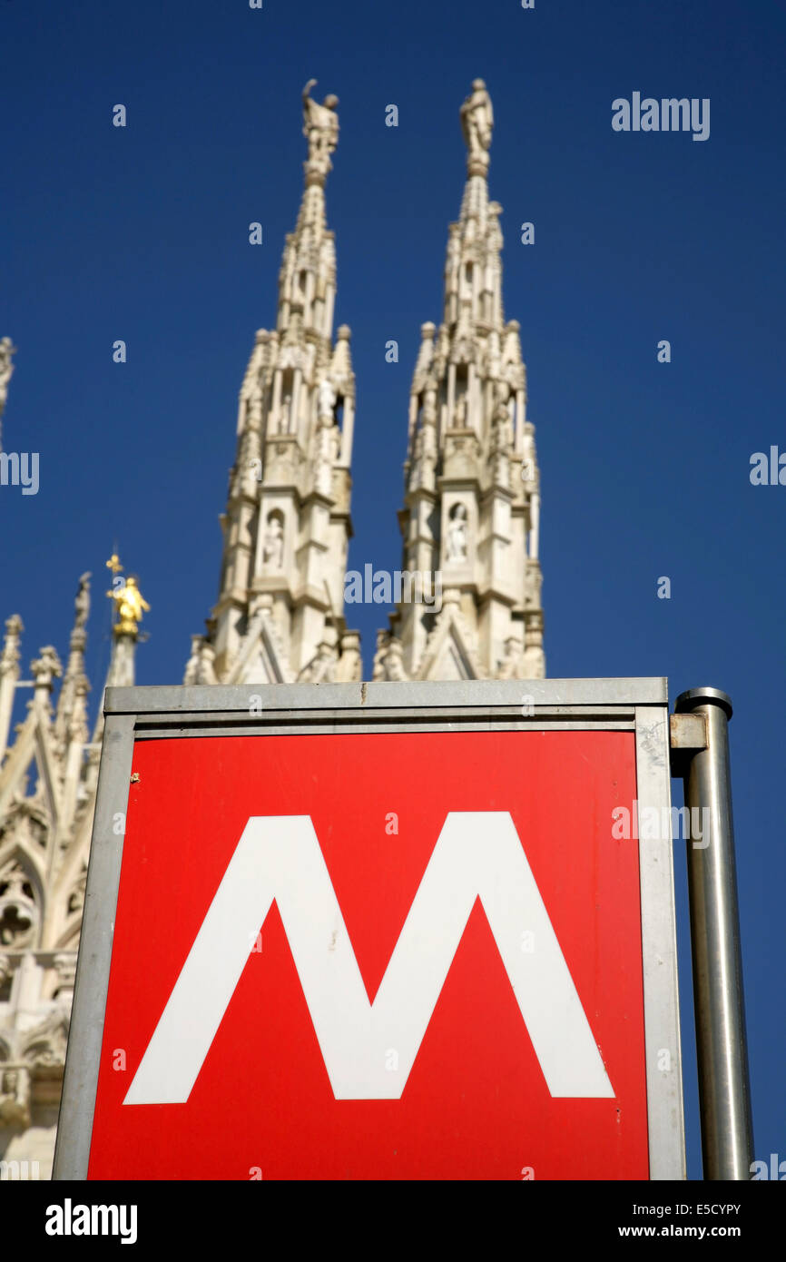 Metro symbol hi-res stock photography and images - Alamy
